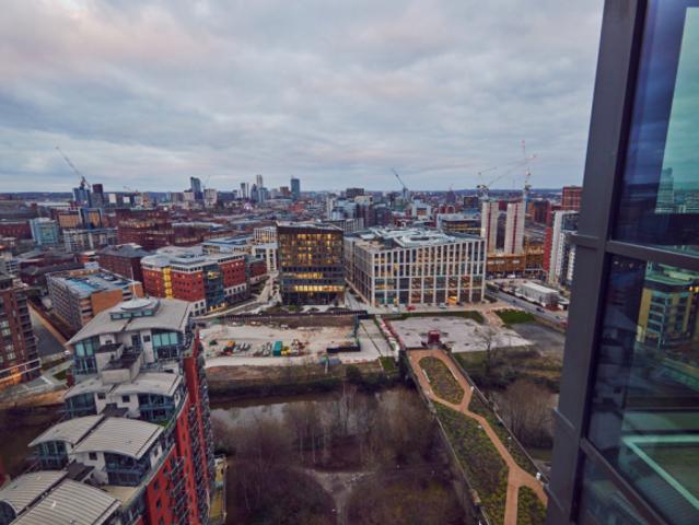 3 bedroom apartment for rent in Whitehall, Leeds, West Yorkshire, LS12
