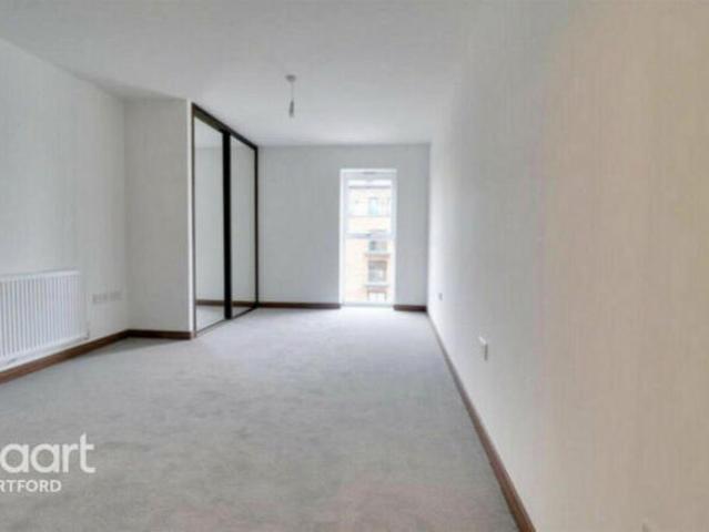 3 bedroom apartment for rent in William Mundy Way, Dartford, DA1