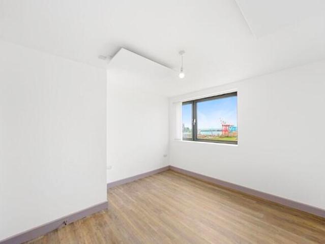 3 bedroom apartment for rent in Willow House, L21