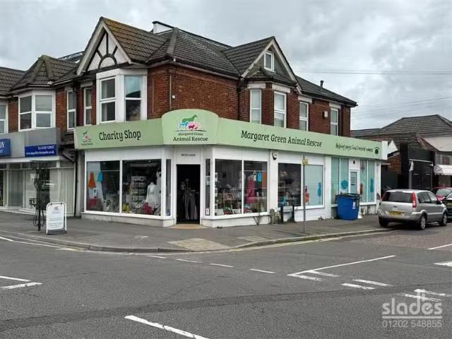 3 bedroom apartment for rent in Wimborne Road, Winton, BH9