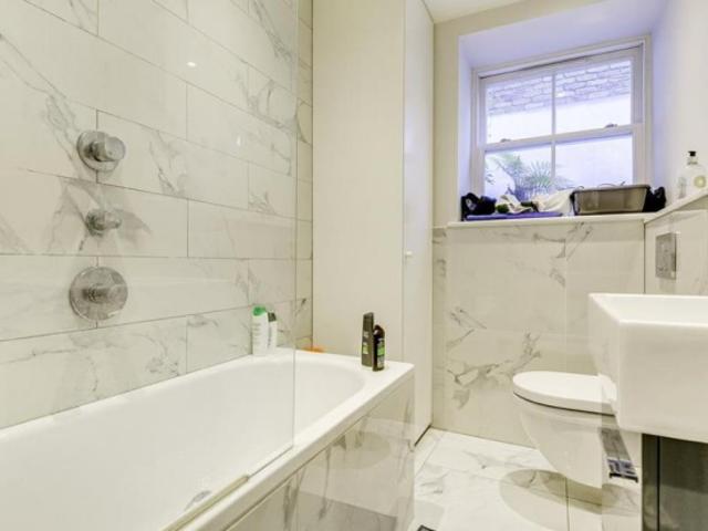 3 bedroom apartment for rent in York Street, Marylebone, London, W1H
