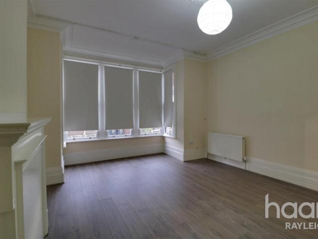 3 bedroom Apartment for rent in York Road, Southend on Sea