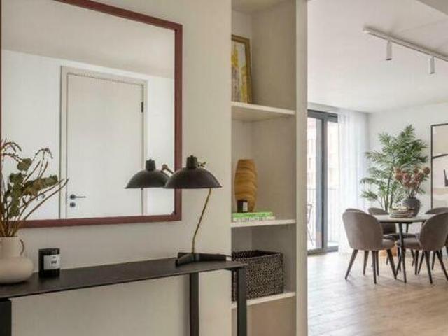 3 Bedroom Apartment For Rent In York Way, London
