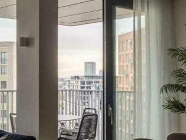 3 Bedroom Apartment For Rent In York Way, London