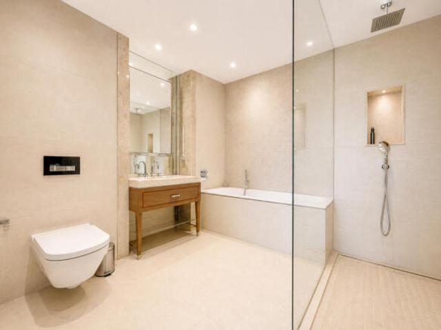 3 bedroom apartment for rent in 190 Strand, London, WC2R