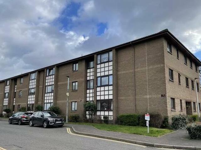 3 bedroom apartment for rent in 19 7 Allanfield Edinburgh EH7 5YQ EH7