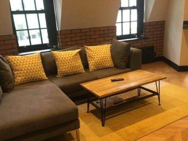 3 bedroom apartment for rent in 19A Queen Square Leeds West Yorkshire LS2 8AF LS2