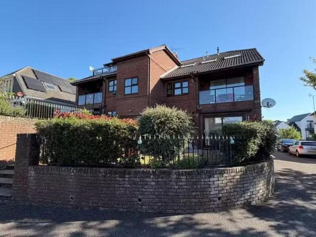 3 bedroom apartment for rent in 33 Fernside Road, Poole, BH15