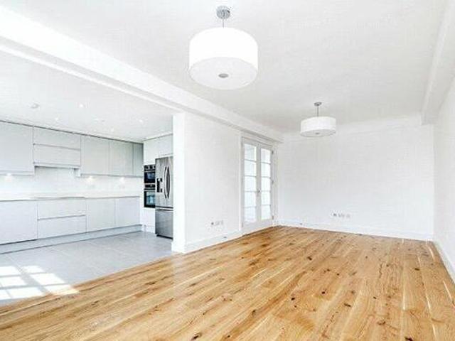 3 Bedroom Apartment For Rent In 33 Grove End Road, London