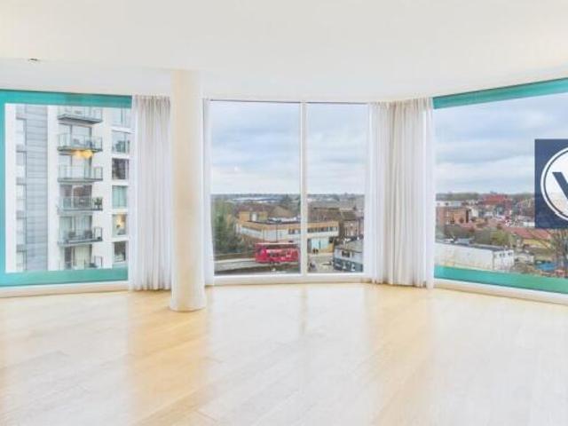 3 bedroom apartment for rent in Cardinal Building, Station Approach, UB3