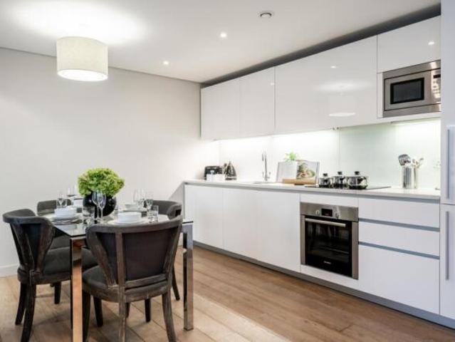 3 bedroom apartment for rent in 4 Merchant Square Paddington W2