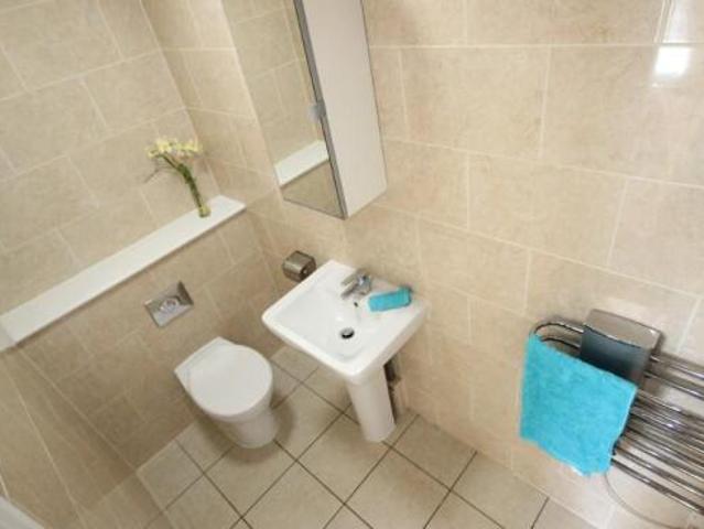 3 bedroom apartment for rent in 75A Junction Road STUDENT PROPERTY From 01/07/26, S11