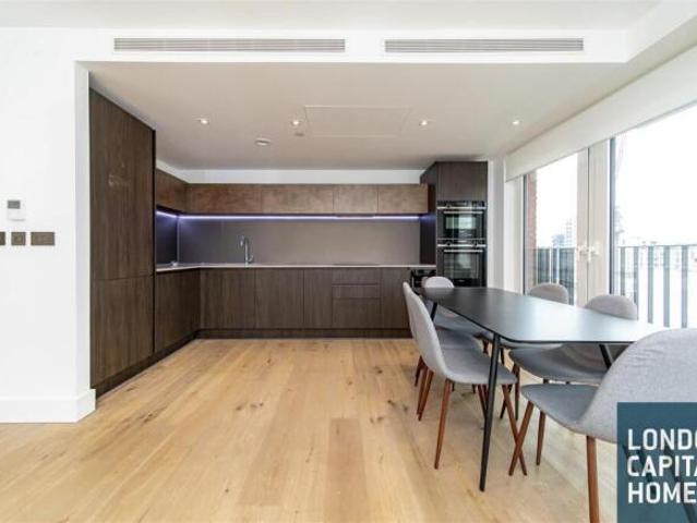 3 bedroom apartment for rent in 7A Exchange Gardens, London, SW8