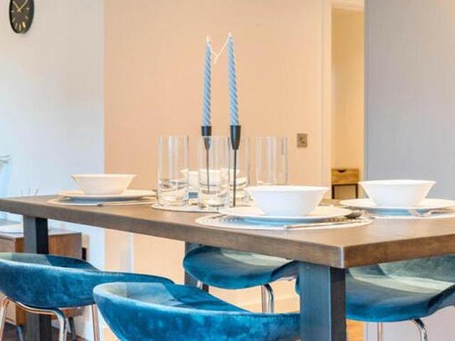 3 Bedroom Apartment For Sale In Manchester