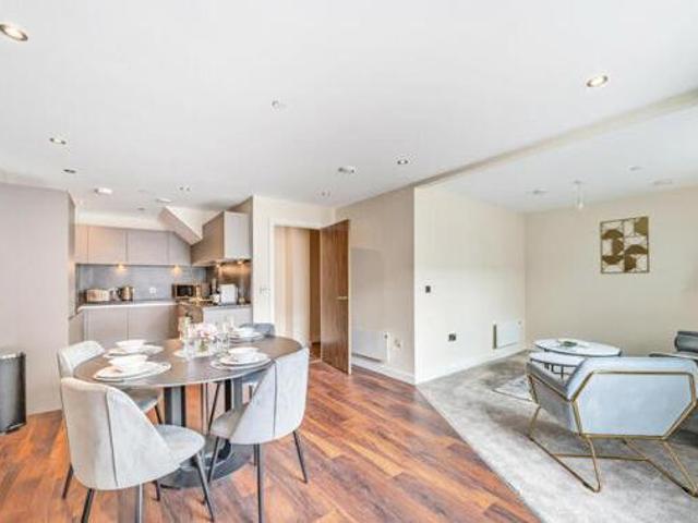 3 Bedroom Apartment For Sale In Manchester