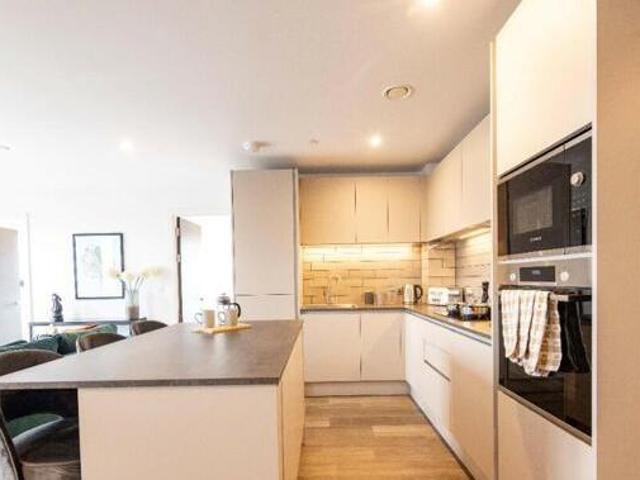 3 Bedroom Apartment For Sale In Media City Uk