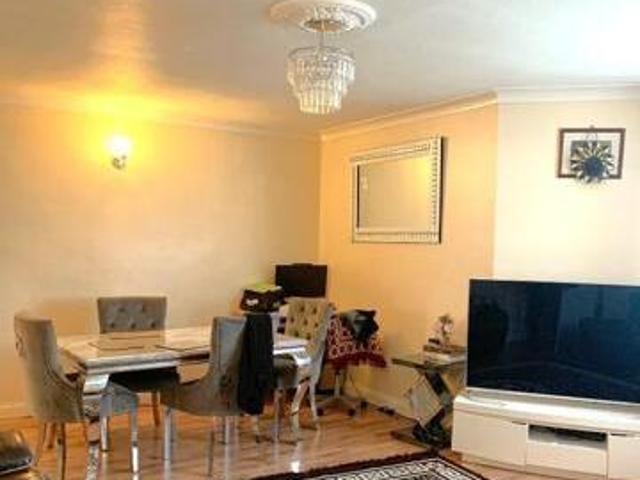 3 Bedroom Apartment For Sale In Middlesex