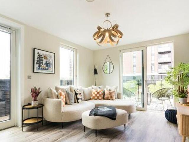 3 Bedroom Apartment For Sale In Middlewood Locks
