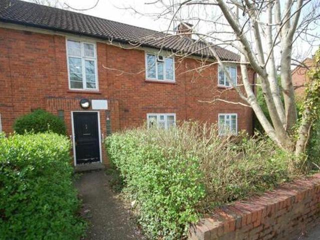 3 Bedroom Apartment For Sale In Mill Hill East