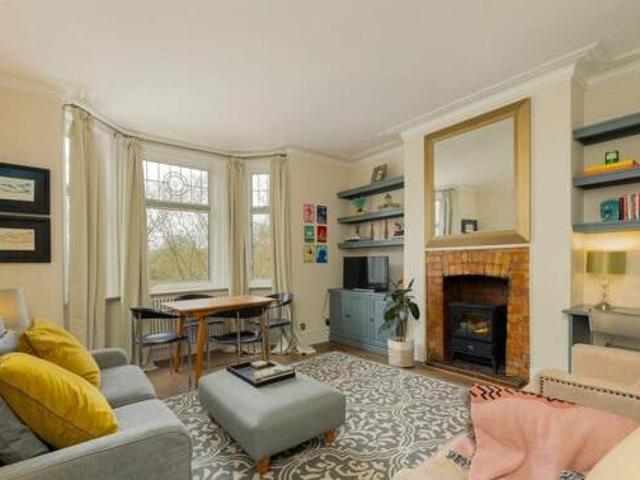 3 Bedroom Apartment For Sale In New Kings Road, London