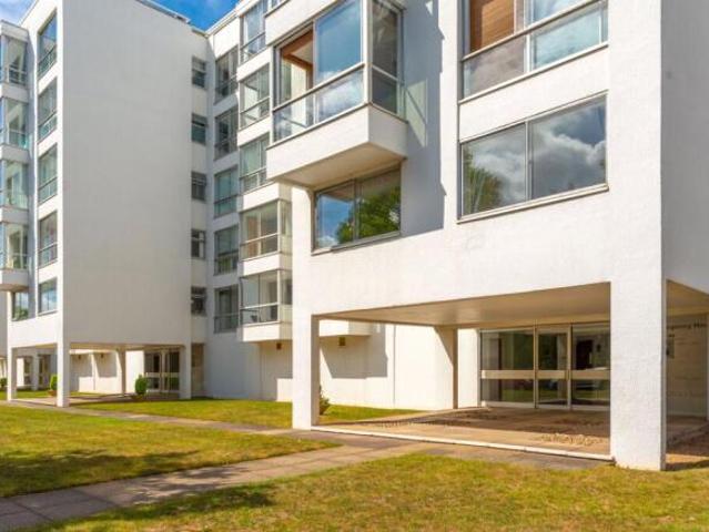 3 bedroom apartment for sale in Newbold Terrace, Leamington Spa, Warwickshire, CV32