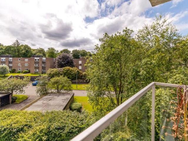 3 bedroom apartment for sale in Norwood Park, Bearsden, G61