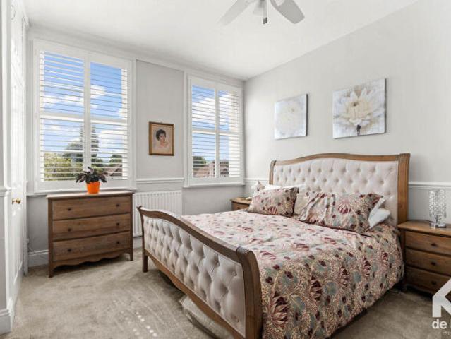 3 bedroom apartment for sale in Old Bath Road, Cheltenham, Gloucestershire, GL53