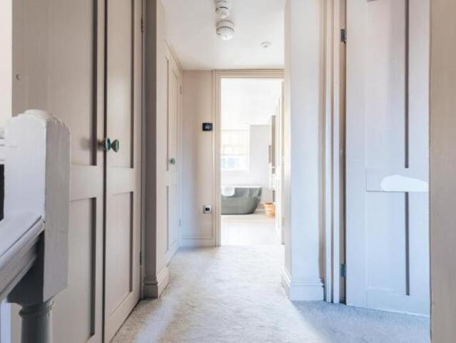 3 bedroom apartment for sale in Old Orchard Street, Bath, BA1