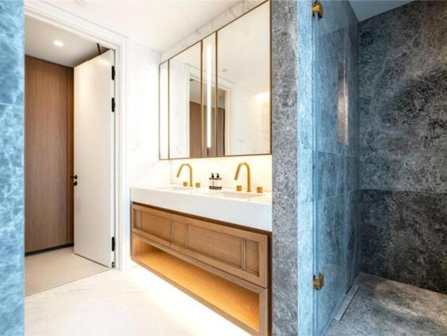 3 bedroom apartment for sale in Carrington Street, Mayfair, London, W1J