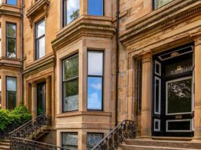 3 bedroom apartment for sale in Athole Gardens, Dowanhill, Glasgow, G12