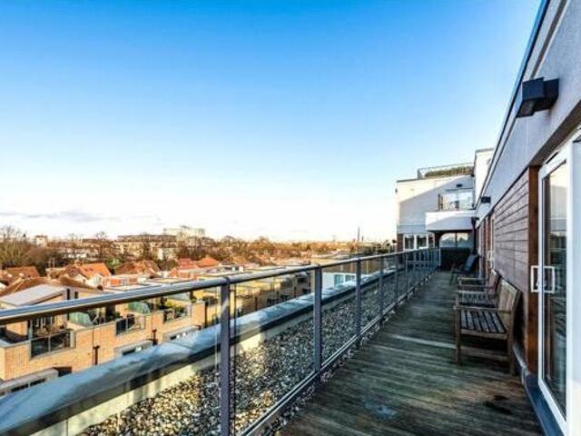 3 Bedroom Apartment For Sale In Acton, London