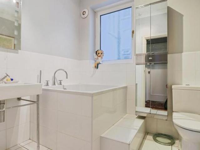 3 bedroom apartment for sale in Bath Road, Bournemouth, BH1