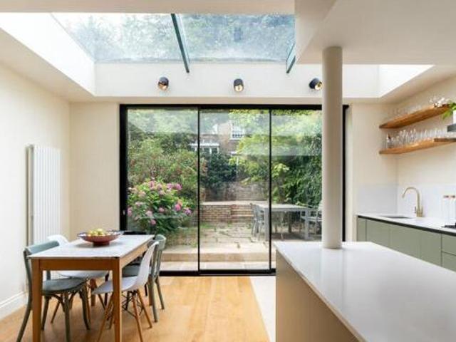 3 Bedroom Apartment For Sale In Bayswater