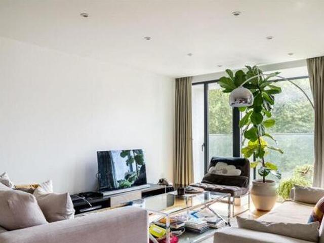 3 Bedroom Apartment For Sale In Bayswater, London
