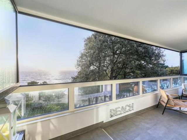 3 bedroom apartment for sale in Branksome Towers, Poole, BH13
