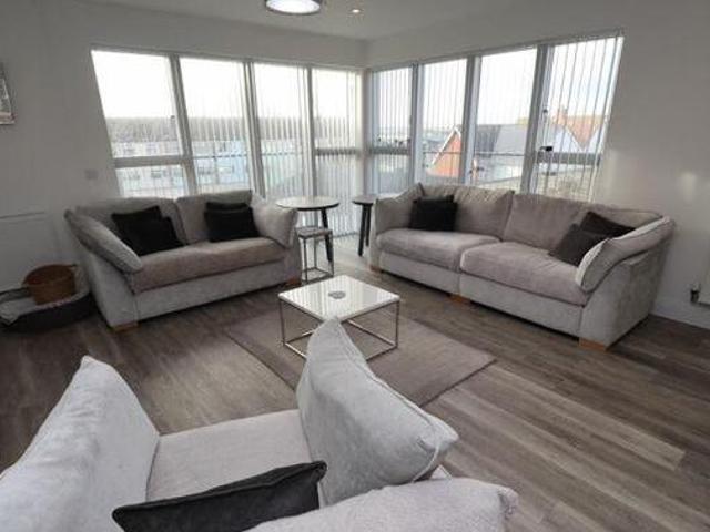 3 Bedroom Apartment For Sale In Brightlingsea