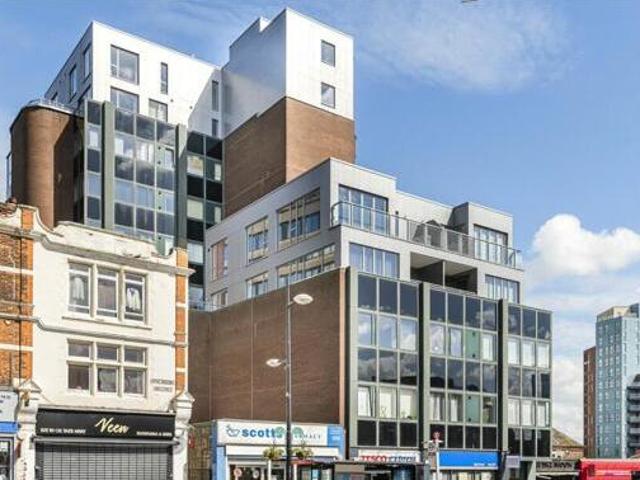 3 Bedroom Apartment For Sale In Bromley