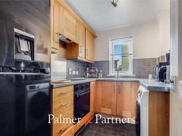 3 bedroom apartment for sale in Broomfield Road, Chelmsford, Essex, CM1