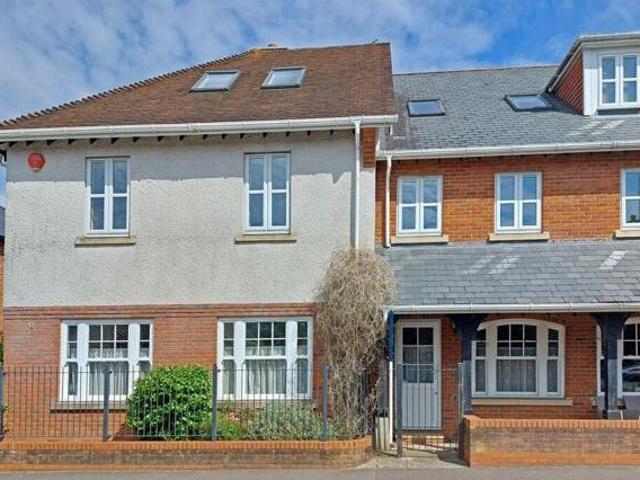 3 Bedroom Apartment For Sale In Brockenhurst, Hampshire