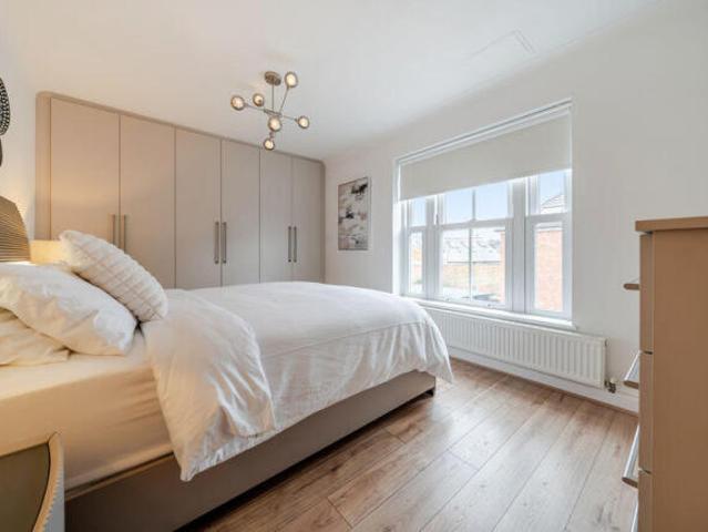 3 bedroom apartment for sale in Centurion Court, Bedford, MK40
