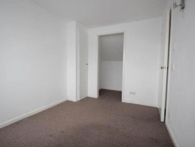 3 bedroom apartment for sale in Central Avenue, Southend On Sea, SS2