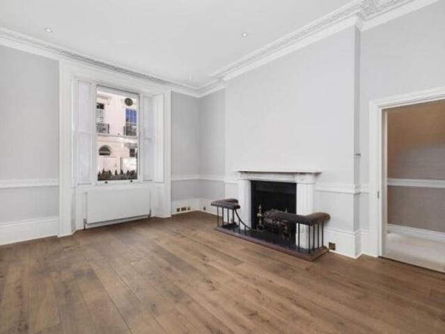 3 bedroom apartment for sale in Chester Row, London, SW1W