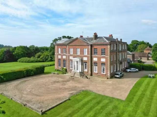 3 bedroom apartment for sale in Church Road, Herstmonceux, BN27