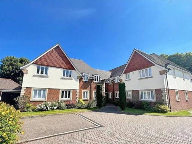 3 bedroom apartment for sale in Cleeves Court Cleeves Way Rustington Littlehampton BN16