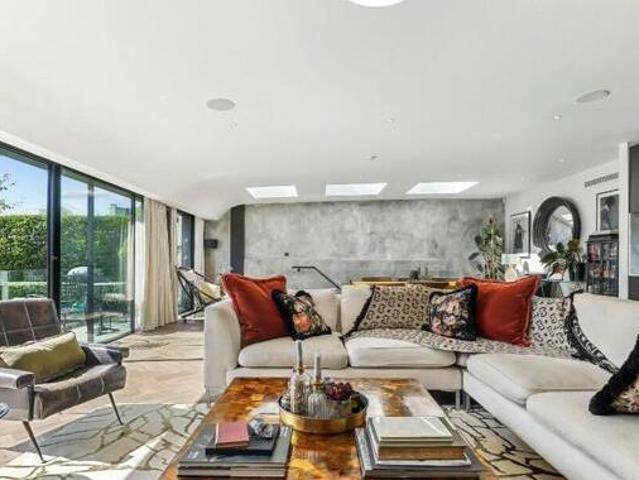 3 Bedroom Apartment For Sale In Covent Garden