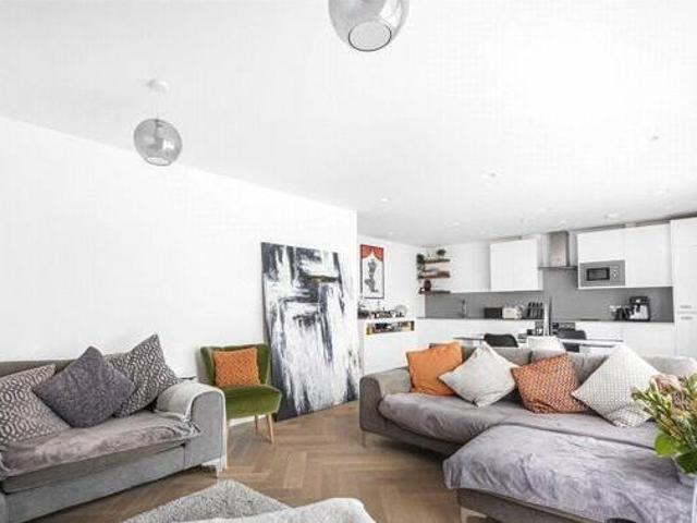 3 Bedroom Apartment For Sale In Croydon