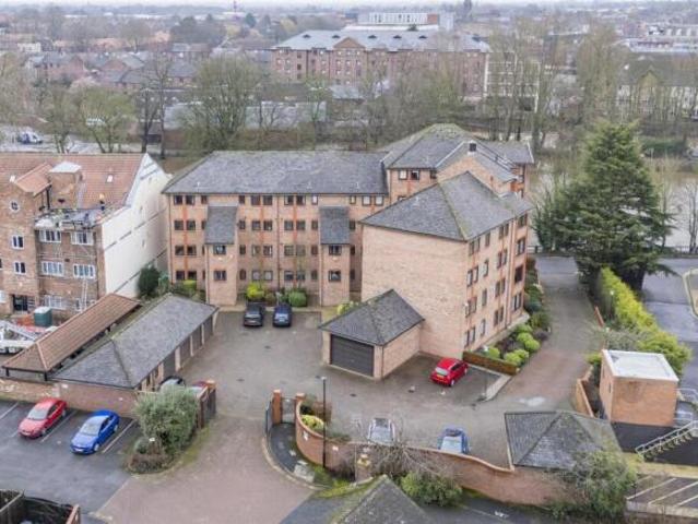 3 bedroom apartment for sale in Dukes Wharf Terry Avenue, York, YO23
