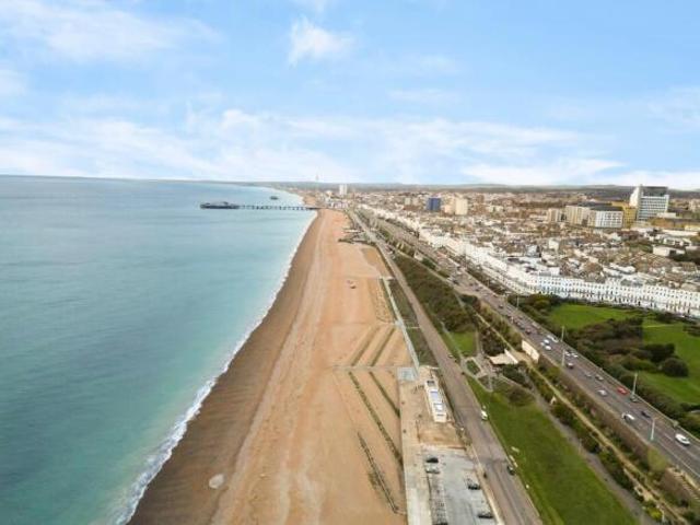 3 bedroom apartment for sale in De Courcel Road, Brighton, BN2