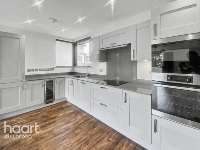 3 bedroom apartment for sale in Denzil Road, Guildford, GU2