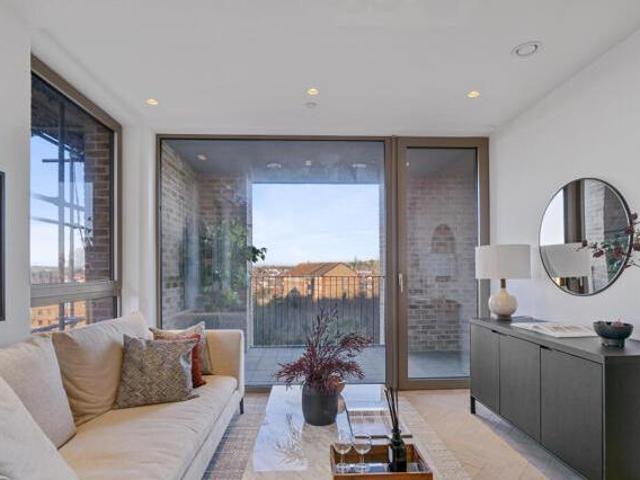 3 Bedroom Apartment For Sale In Dollis Hill